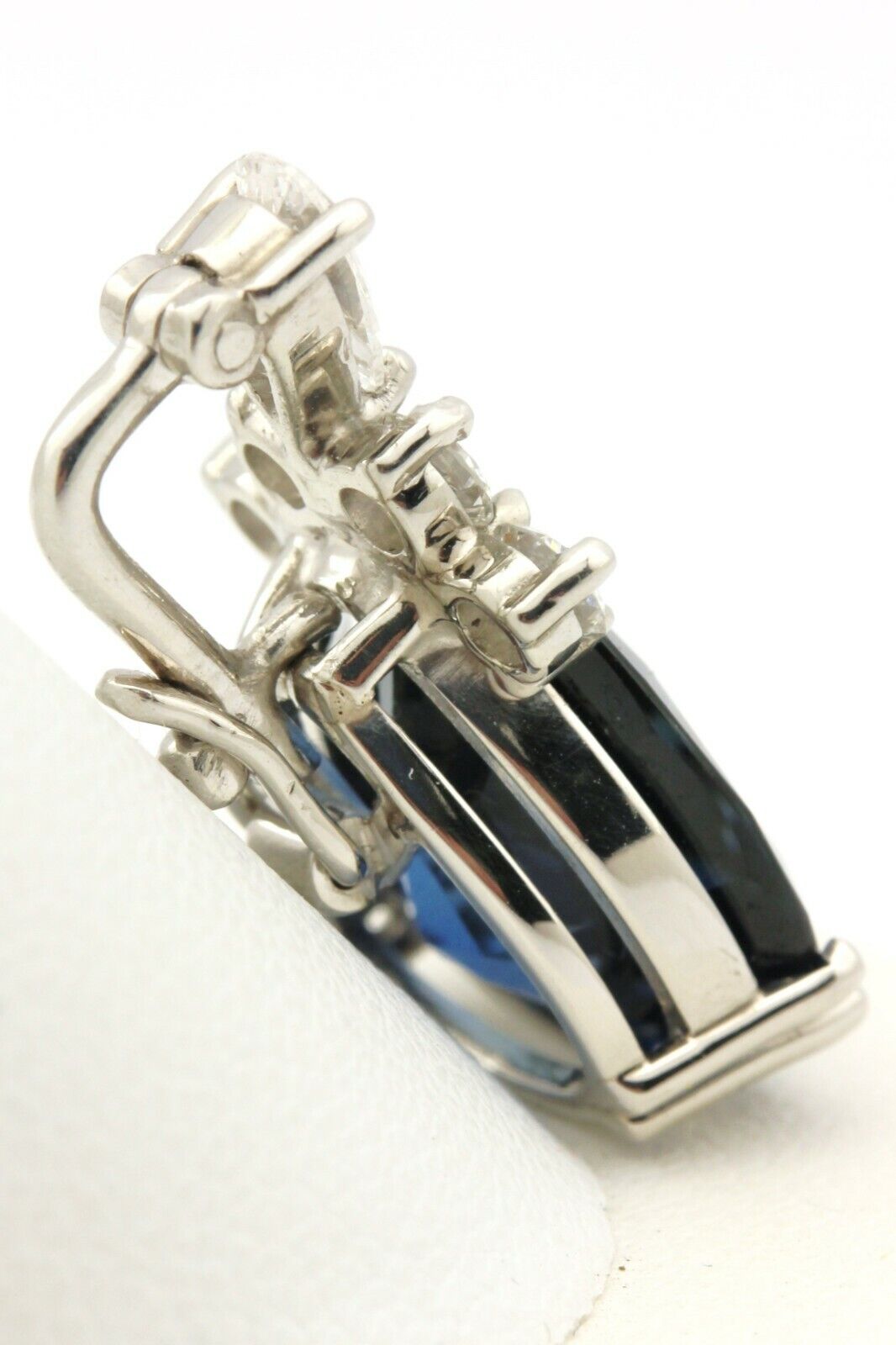 Pendants – Finer Jewelry, Inc.